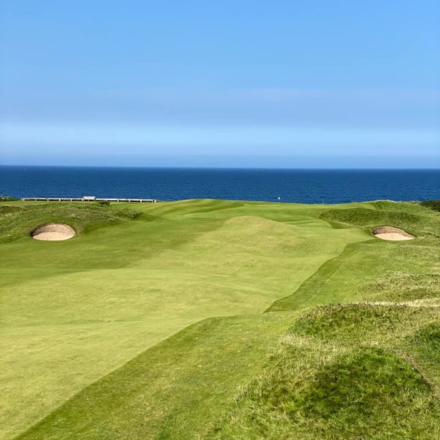 Royal Portrush Golf Club: Dunluce Links - GOLF STAY AND PLAYS